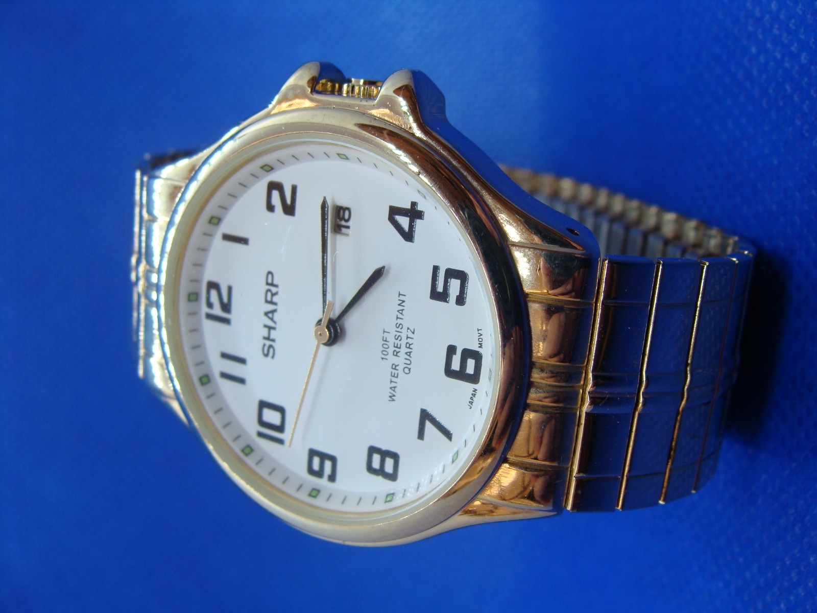 SHARP SHP-115 Quartz 100ft WATER Resist GOLDTONE STRETCH BAND, WORK ...