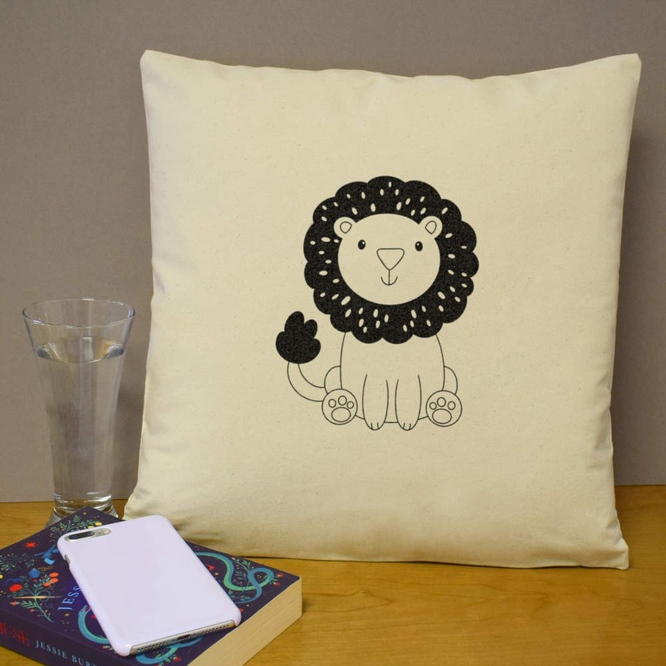 40cm x 40cm 'Friendly Lion' Canvas Cushion Cover (CV00042471) | eBay