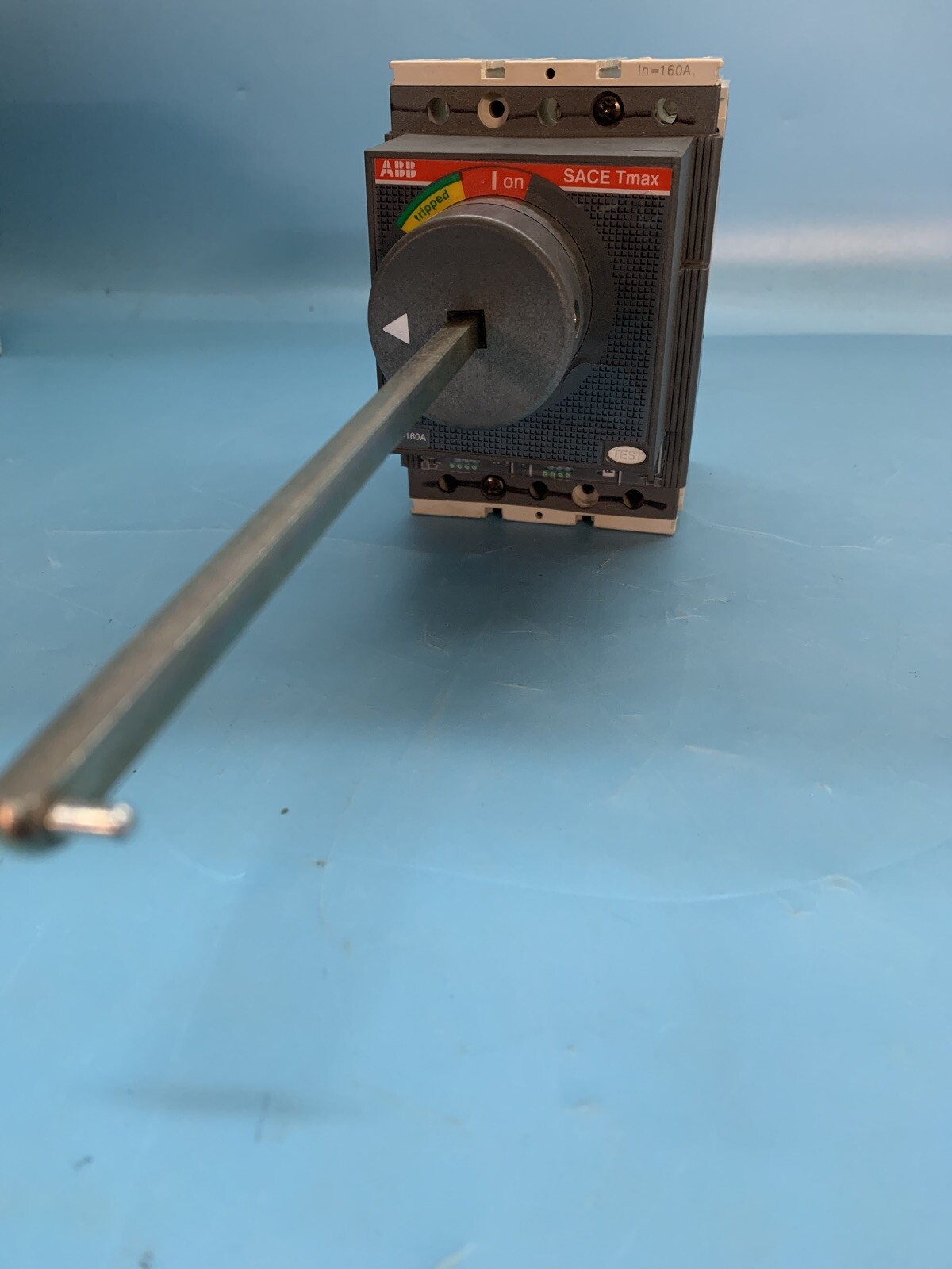 ABB T2S160BW 160A CIRCUIT BREAKER 50/60HZ 3P W/ PR221DS TRIP UNIT ...