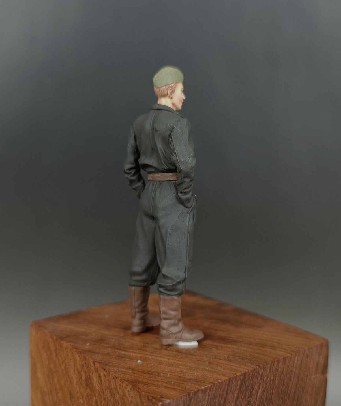 1/35 Built and Painted Resin WWII Soviet Russian Tank Commander Crew ...