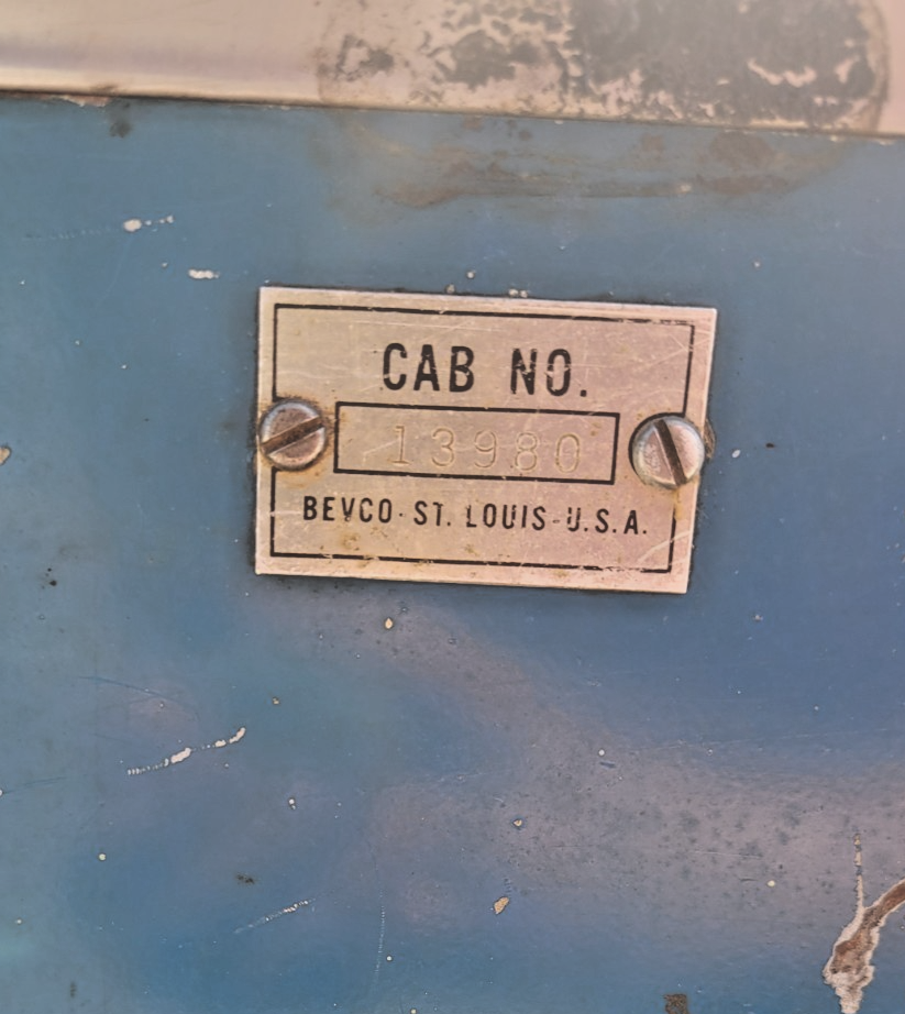 VINTAGE PEPSI-COLA BEVCO COOLER CAB NO. 13980 *SEE DESC* OAD: 28" X 47 ...