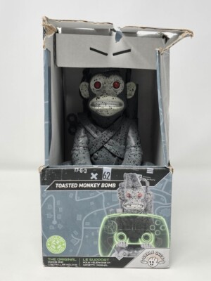 Call of Duty Cable Guy Phone and Controller Holder - Toasted Monkey Bomb - Open | eBay