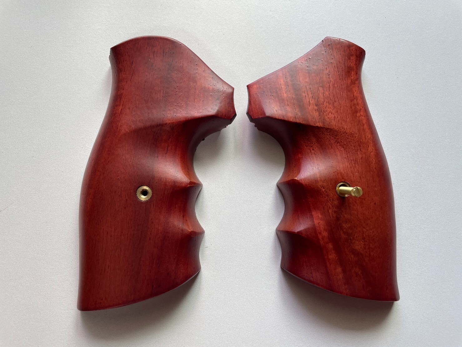 Decorative Smooth wood Handle Grips for Ruger GP100 Super Redhawk #No3 ...