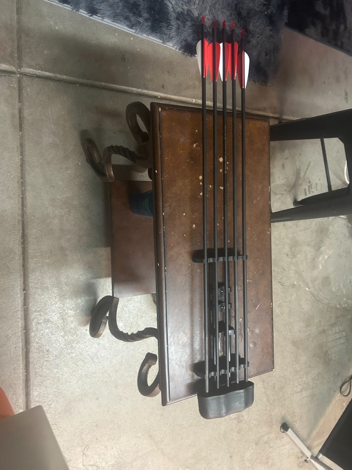 Topoint M3 Youth Compound Bow 10-30 Lbs LOTS OF EXTRAS SEE DECRIPTION | eBay