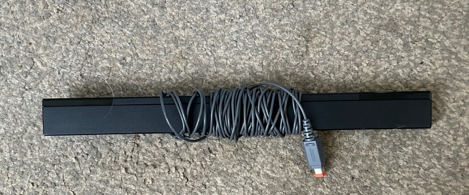 Official Nintendo Wii U GamePad Dock, Cradle, Console Stand & Sensor ...