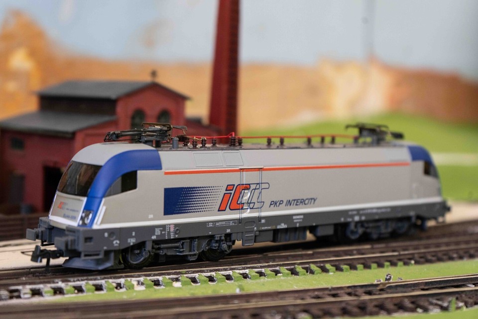 Piko Hobby PKP EU44 electric locomotive DCC fitted | eBay UK