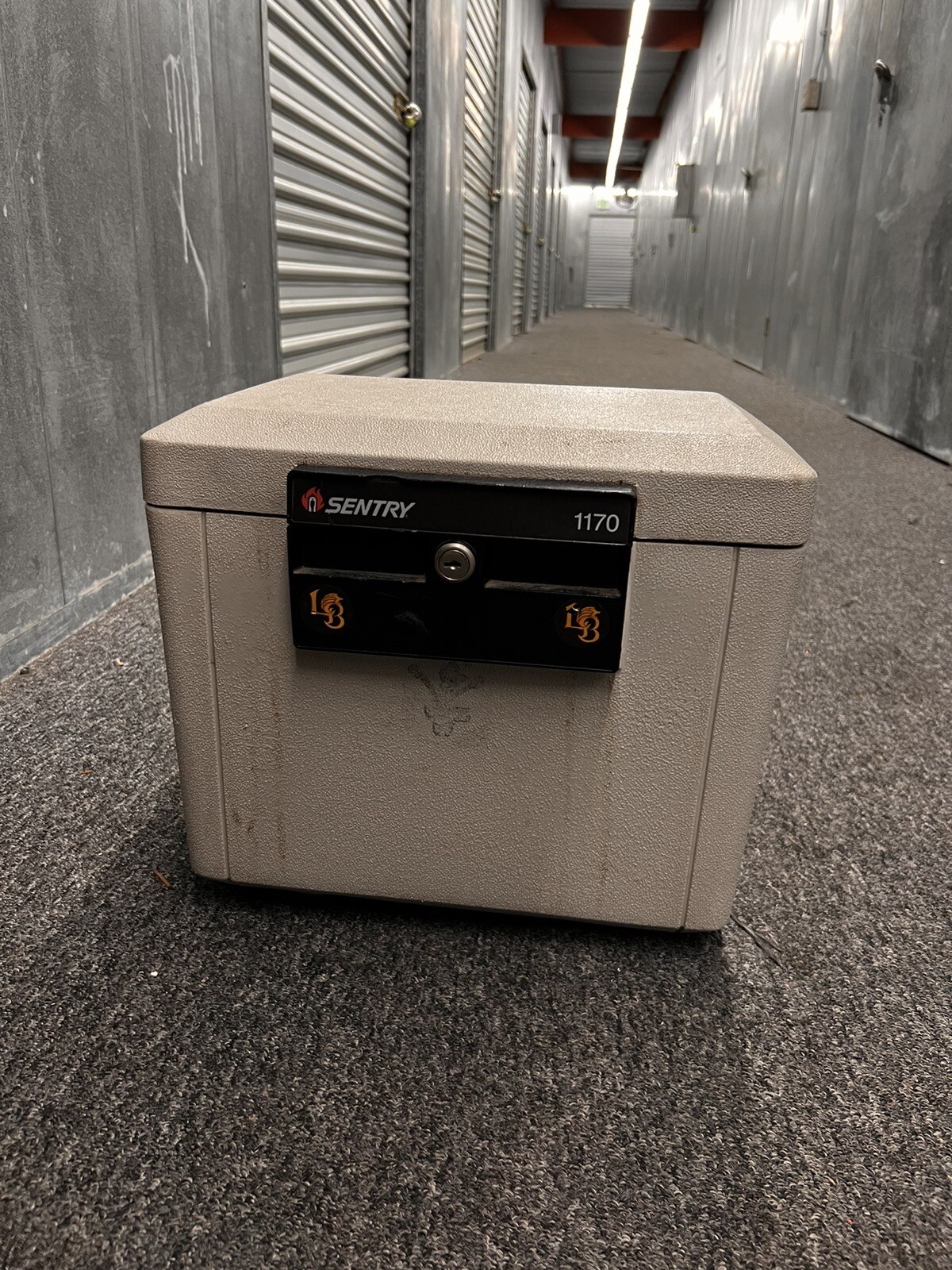 NEW SentrySafe 1170 Fireproof Key Lock Safe, Home Security File ...