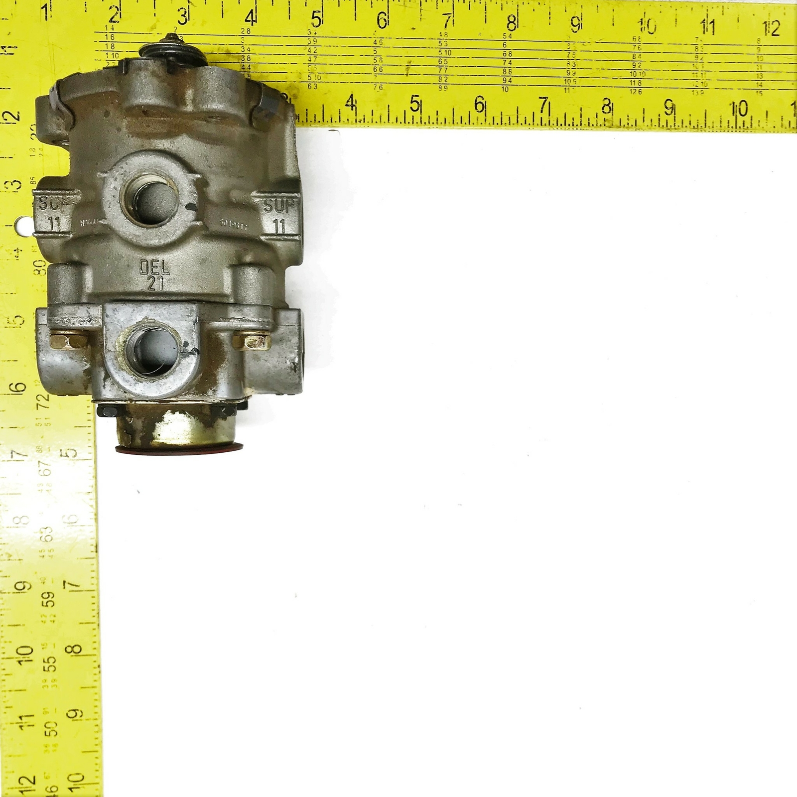 MackBendix Air Brake Valve 20QE3409 (20990660) | eBay
