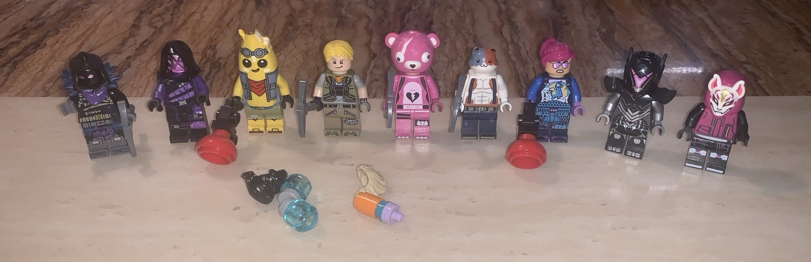 Lego Fortnite Battle Bus 77073 Complete Set Of 9 Mini figures W ...