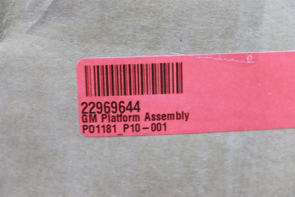 NEW OEM GM Trailer Hitch Receiver 22969644 Silverado Sierra 2500 3500 ...