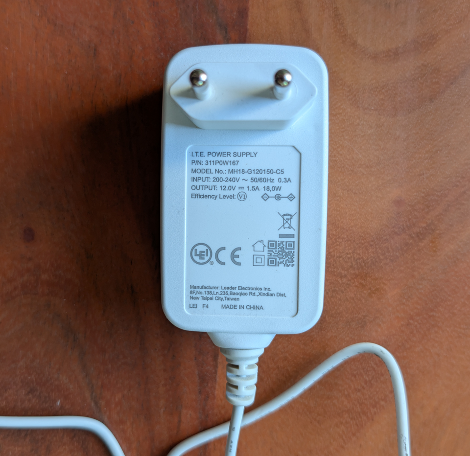 AVM FRITZ!Box 5530 Fiber Glasfasermodem 2x2 Wi-Fi 6 3 GBits 2.5-Gigabit ...