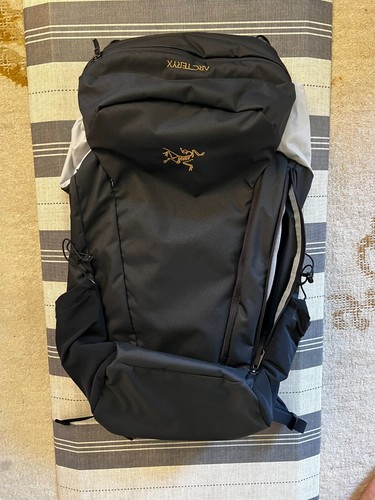 Brand New Arcteryx Mantis 30 Backpack Black (Discontinued Item, Rare ...