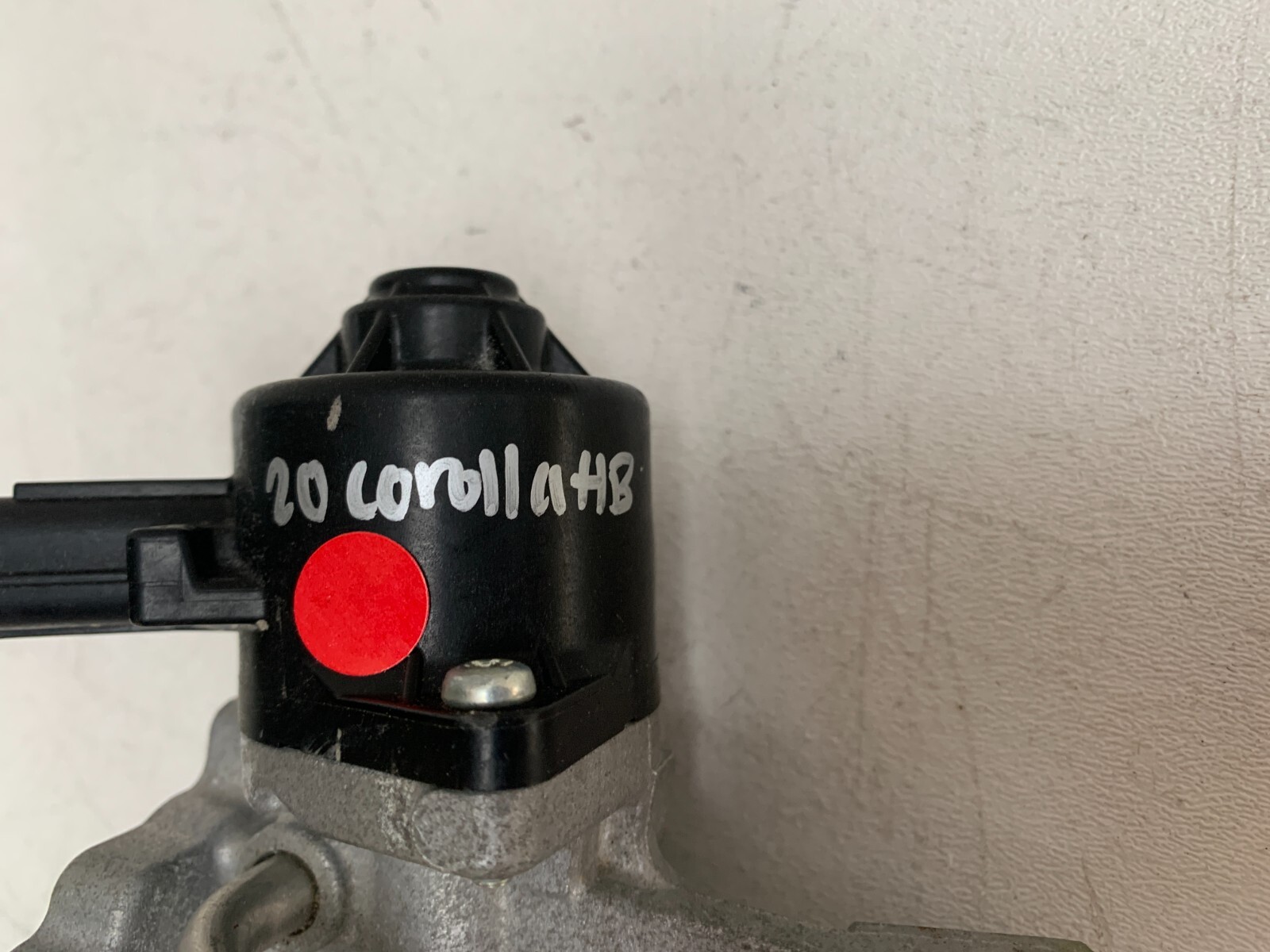 2562024050 Genuine Toyota VALVE ASSY EGR 25620-24050 for sale online | eBay