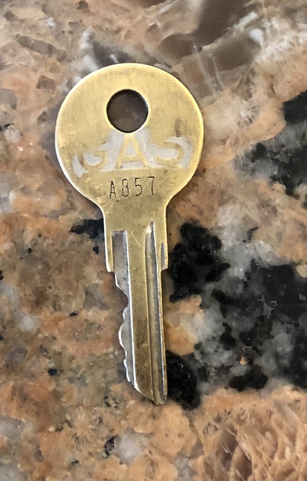 Vintage Briggs & Stratton Key 1 15/16” A357 | eBay