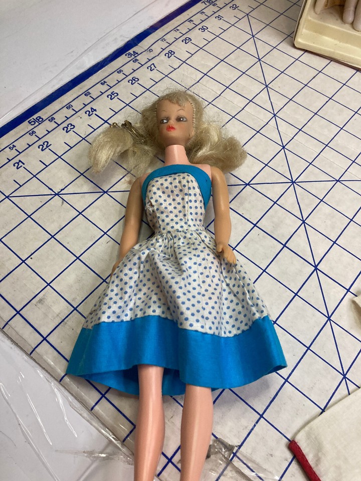 Vintage Midge BARBIE 1963 Red Case Loaded with Both Dolls and tons of ...