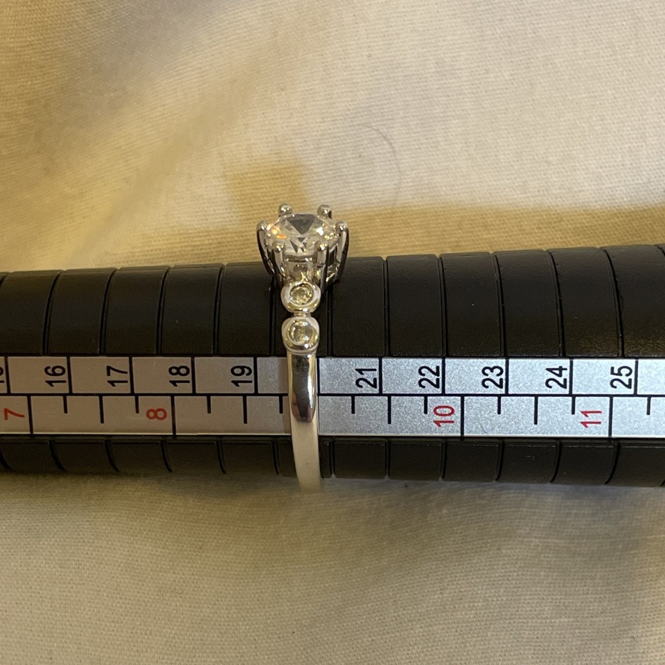 Sparkling Silver Tone Clear Stone Solitaire Costume Ring Size 9 ...