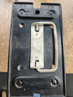 Fuse Blocks & Holders - Pull Out Fuse Block