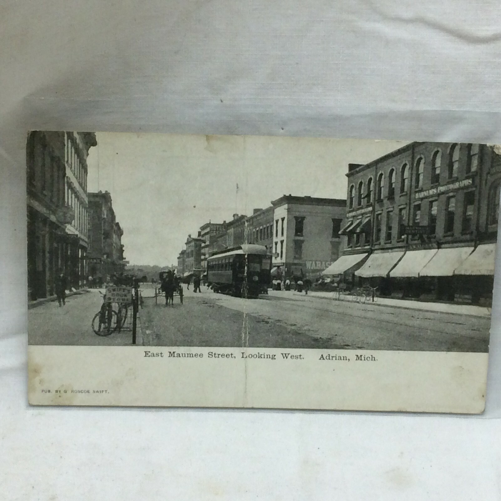 Vintage Postcard East Maumee Street Scene Adrian Michigan | eBay