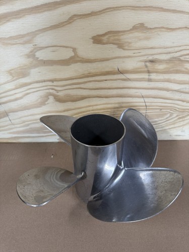Mercury Revolution 4 Stainless Steel Propeller RQ4 14.6x15 15p RH | eBay
