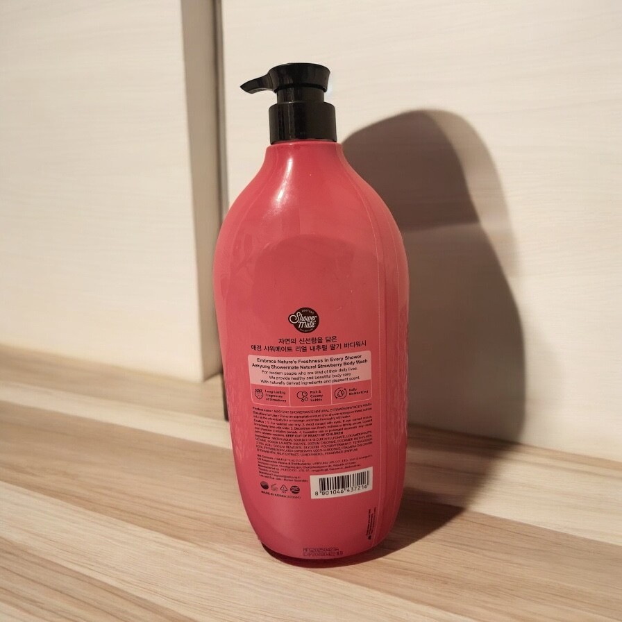 ShowerMate Natural Strawberry Body Wash 40.57 oz | Moisturizing Body Cleanser | | eBay