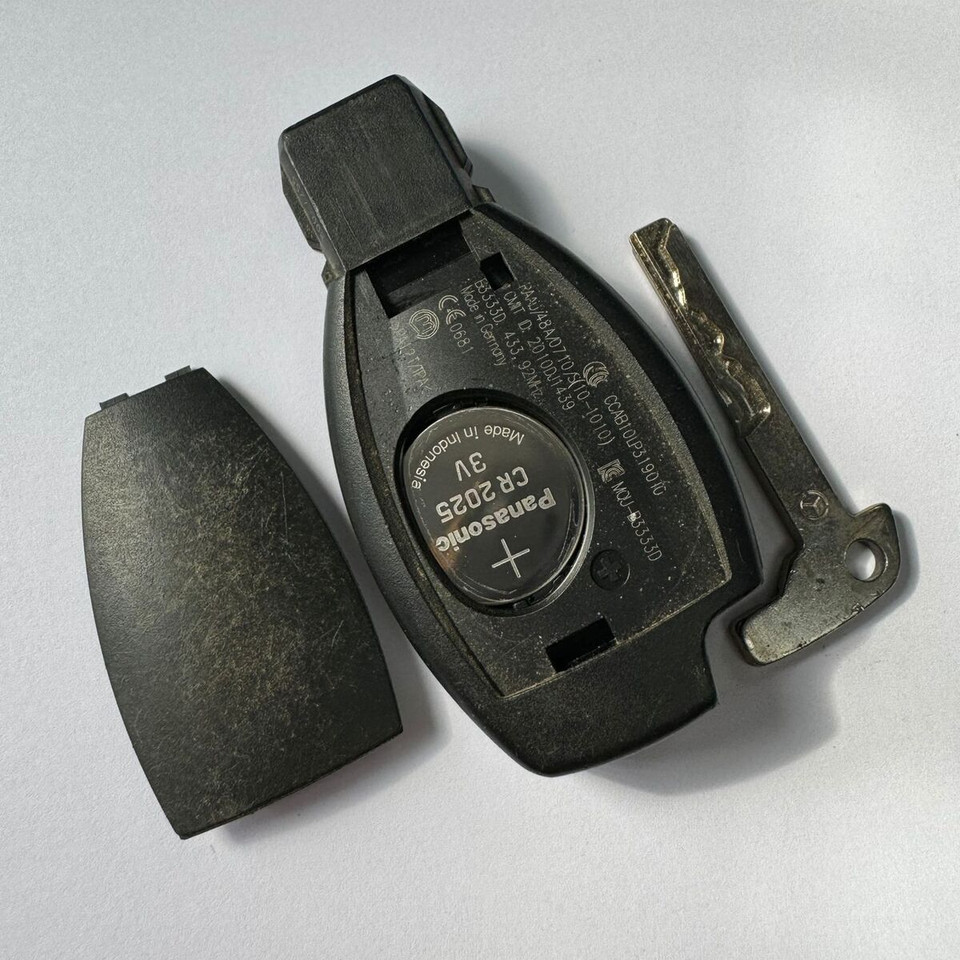 GENUINE MERCEDES 2 BUTTON REMOTE SMART KEY FOB SPRINTER VITO TESTED ...