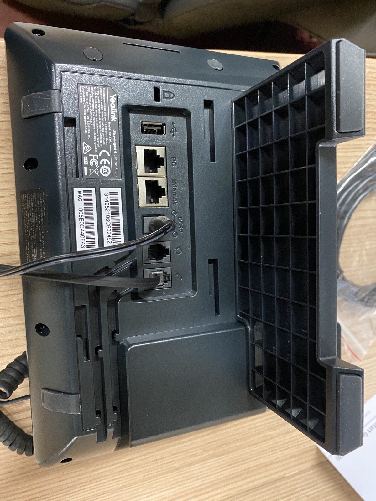 Brand New Yealink T46U VoIP Phone Replaces | Grelly UK