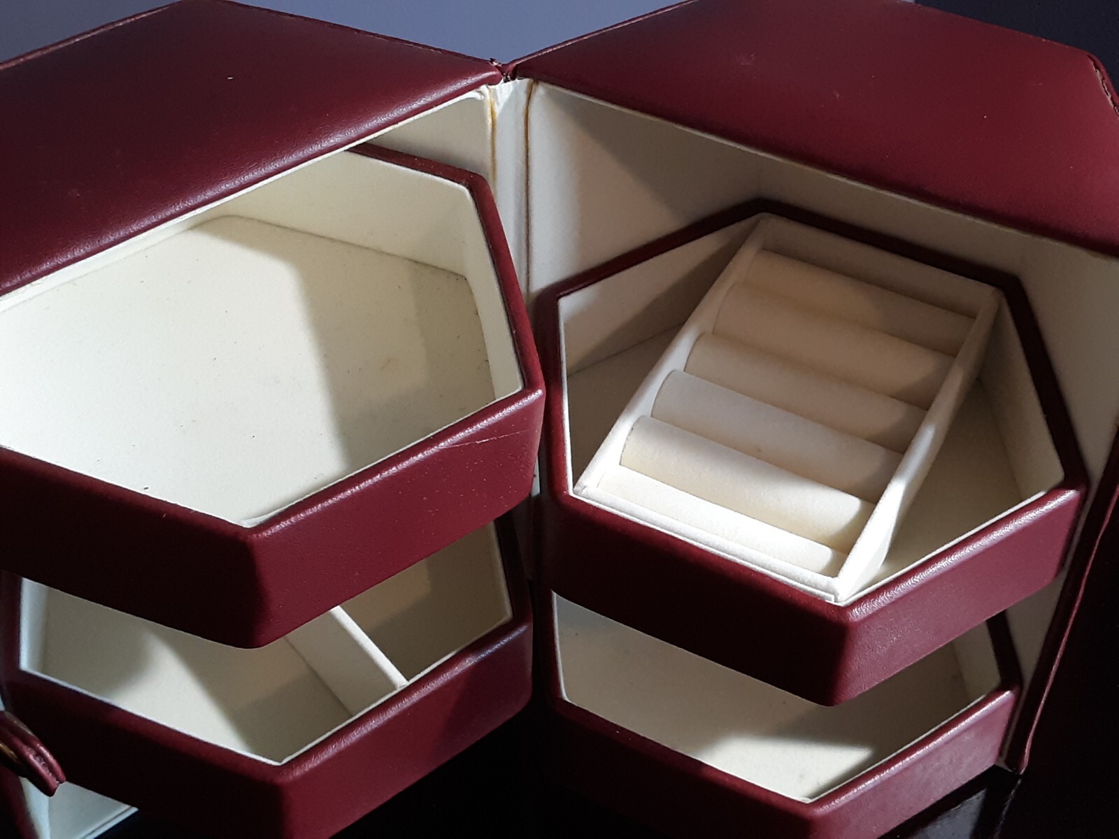 Burgundy/Cream Soft-sided Octagon Jewelry Box Jewelry Organizer Rings ...