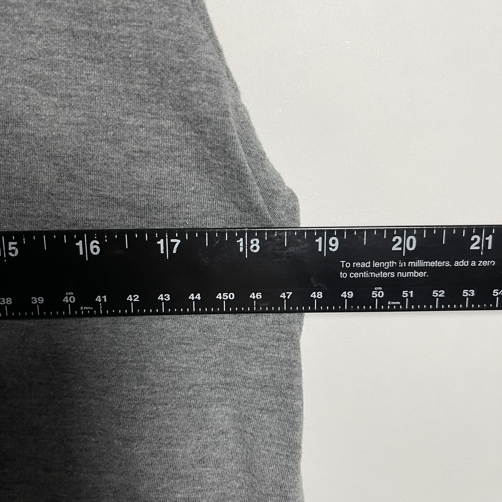 Bench Lion Crest Filigree Preppy Mens Medium Short Sl… - Gem