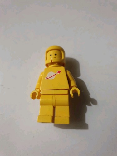 Lego Classic Spaceman Yellow Minifigure sp007 Vintage Early 1980s ...