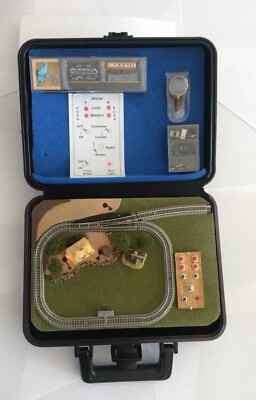 Z Scale Miniature Briefcase: The Very Little Big Configurable Train ...