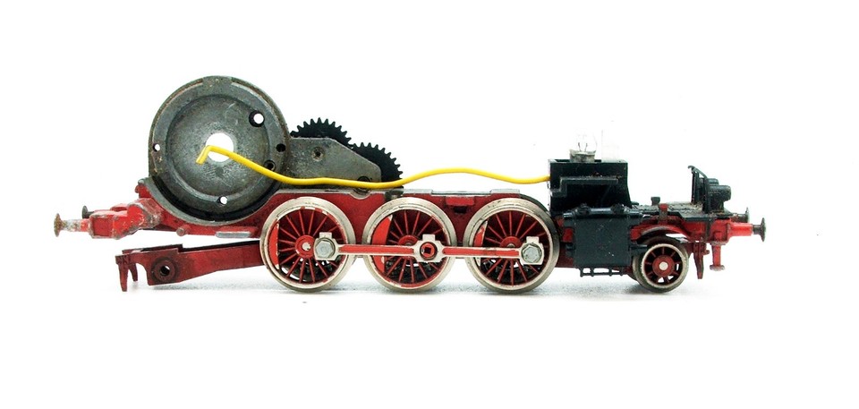 Fleischmann HO No. 4064 DB Class 64 2-6-2 body and incomplete loco ...