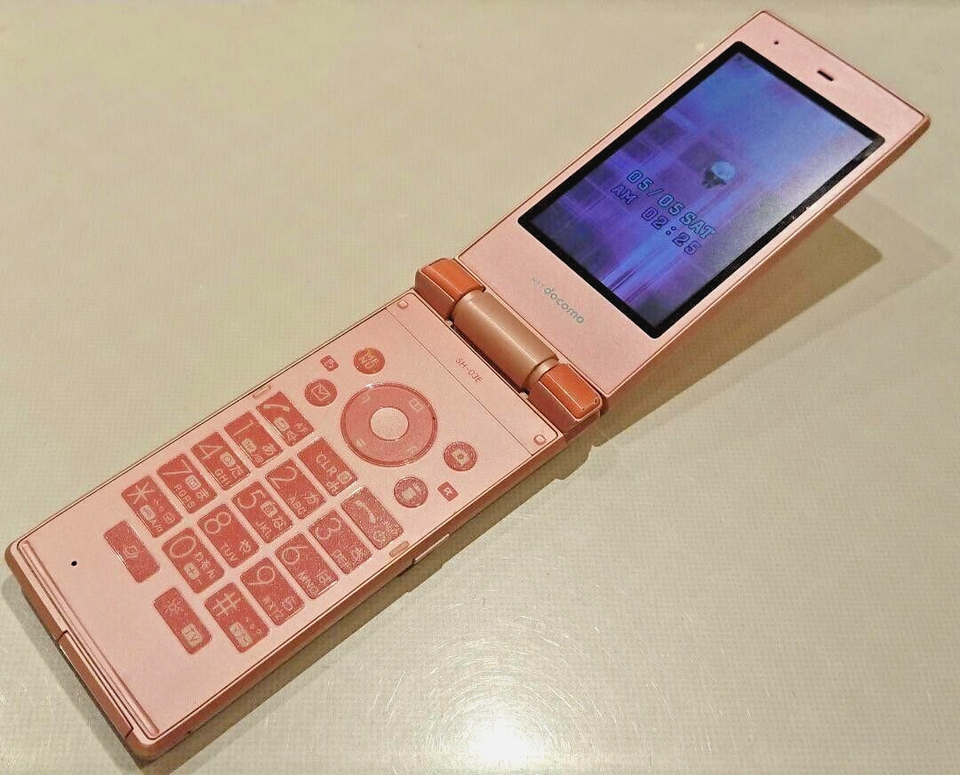 DOCOMO SHARP SH-03E STYLISH series PINK Flip phone cell phone garakei ...