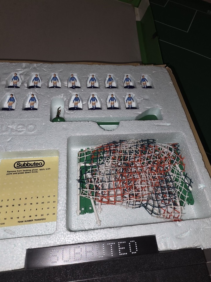 Subbuteo Job Lot Bundle Astro Piitch Italia 90 Teams Leeds Arsenal Rare ...