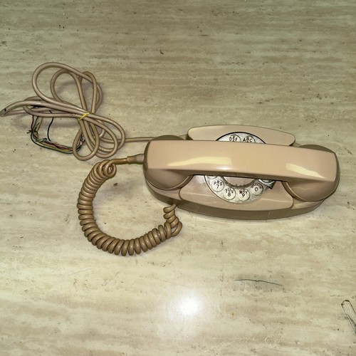 Vintage Beige Rotary Dial Princess Telephone Bell Phone Western ...