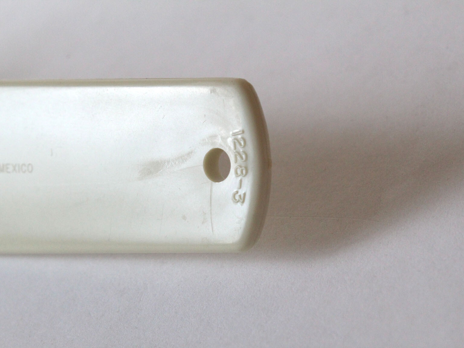 Tupperware Pie Cake Server Red Plastic 10.5” Long 1228-3 Distressed for ...