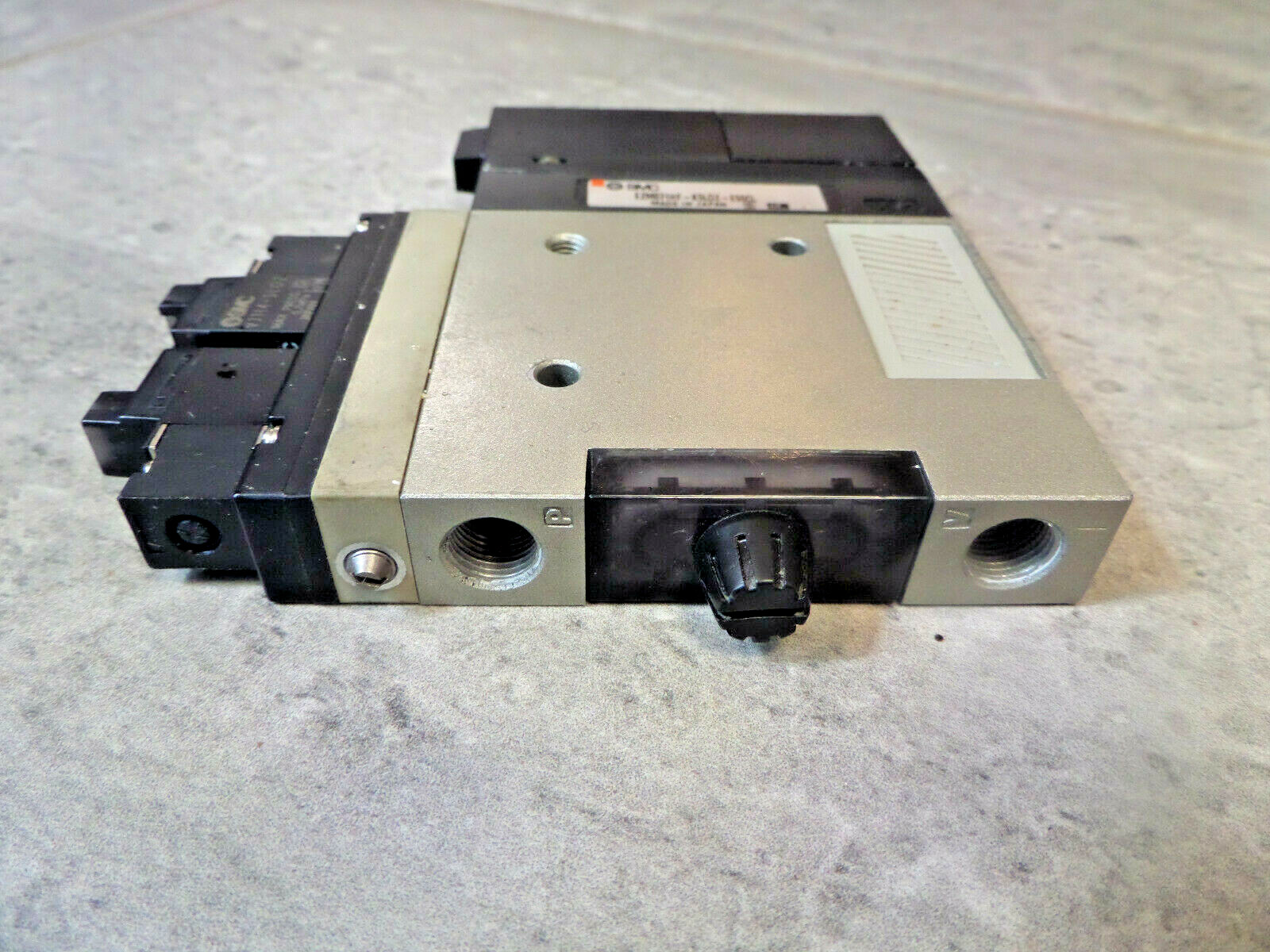 SMC Vacuum Ejector W/ Switch EZM071HF-K5LOZ-E55CL ZSE1-00-55CL-Q Used ...