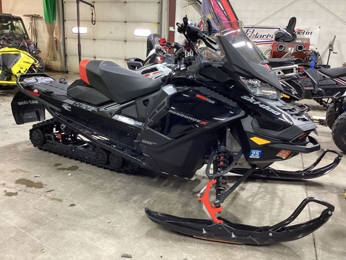 2020 Ski-Doo Renegade® X Rotax® 900 ACE? TURBO Ice Ripper XT 1.25 Black ...