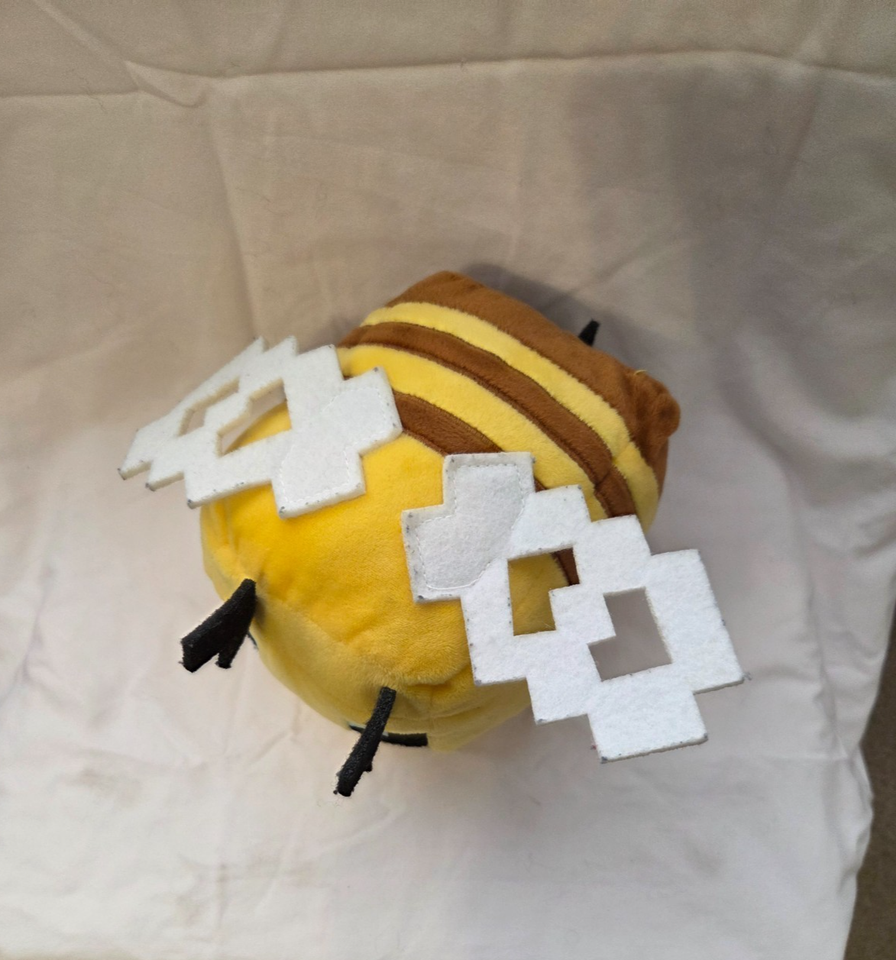 GENTLY USED MINECRAFT 8" BEE PLUSH WITH FELT WINGS BROWN FEET | eBay
