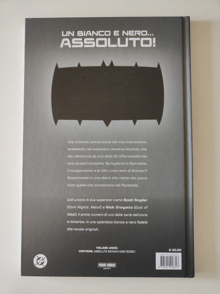 Nick Dragotta Absolute Batman Noir Edition signed | eBay