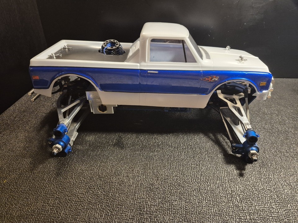 TRAXXAS REVO RD LOGICS SHOW TRUCK ALL ALUMINUM NITRO 3.3 SHELF QUEEN 1/ ...