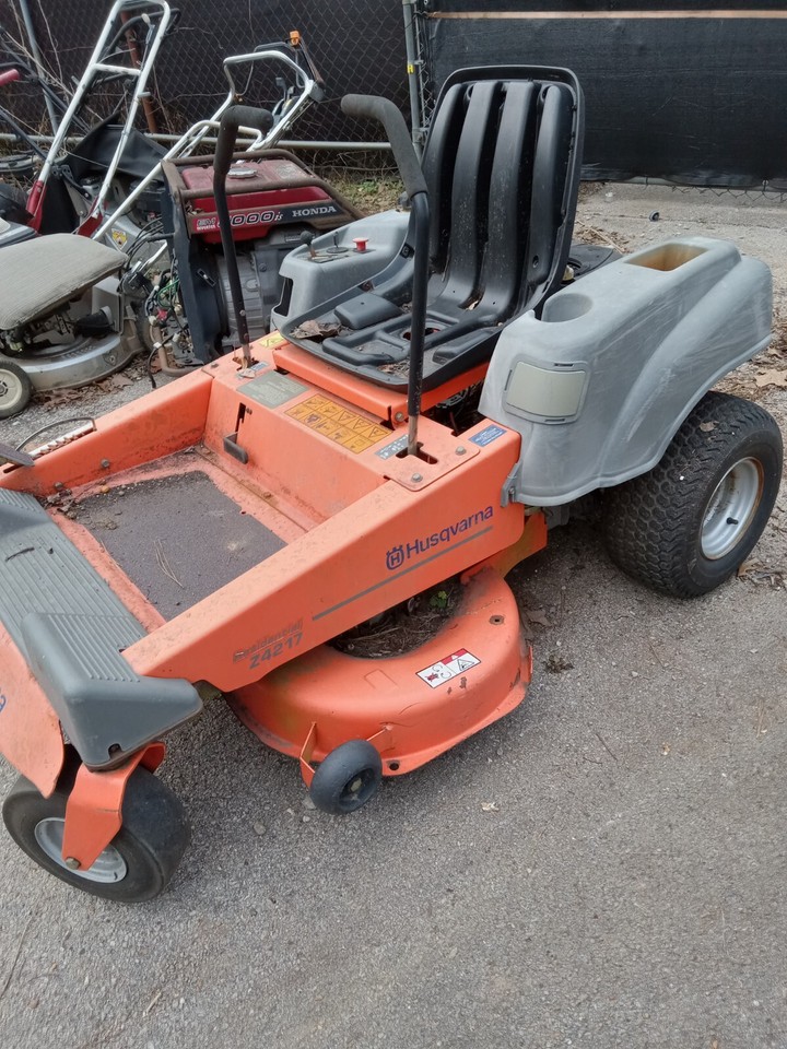 Husqvarna z4217 Zero Turn Mower | eBay