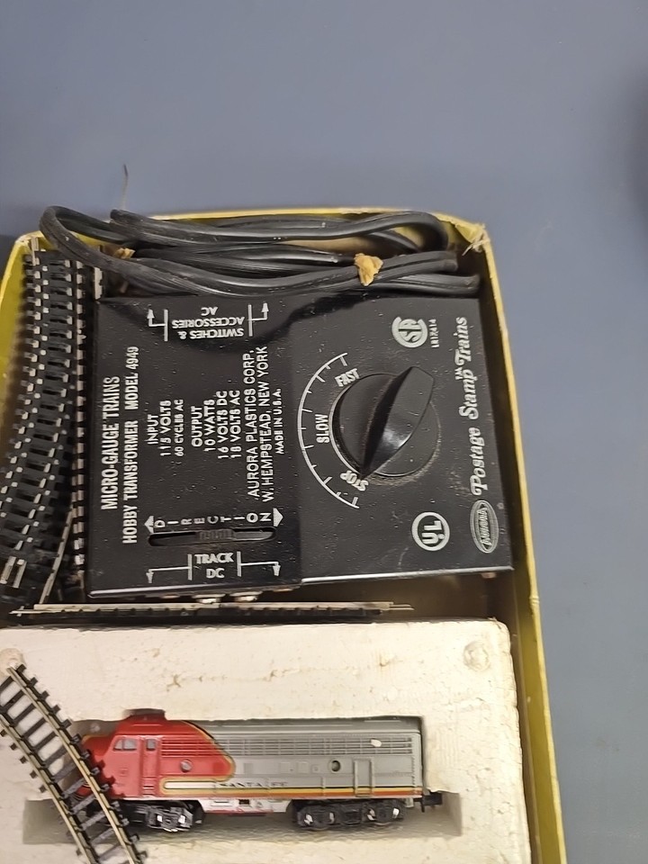 Aurora Postage Stamp Train Set No. 4703 Cannon Ball Sante Fe N Gauge | eBay