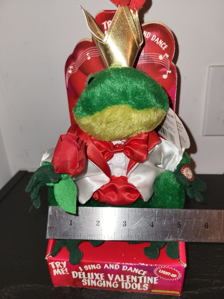 Dandee Singing Animated Frog Prince Plush Light Up Rose Ain't Too Proud ...