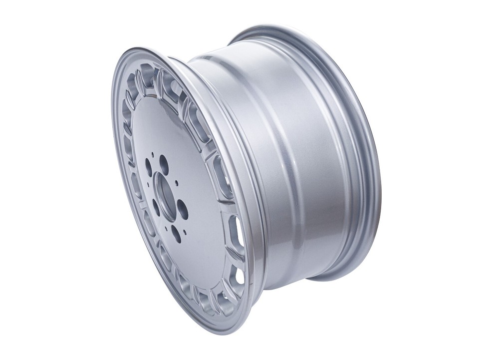 Mercedes-Benz Set of 7x15 Inch ET 25 Replica New Look Alloy Rims ...