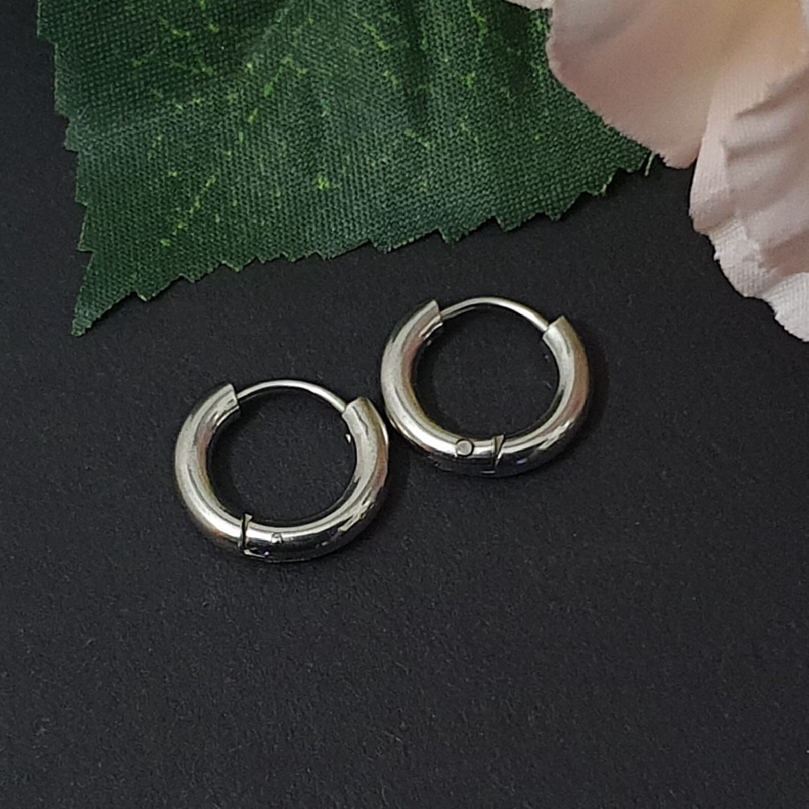 2,5 mm Klapp Creolen 8 mm 10 mm 12 mm 14 mm 18mm Edelstahl - Einzeln oder Paar - | eBay.de