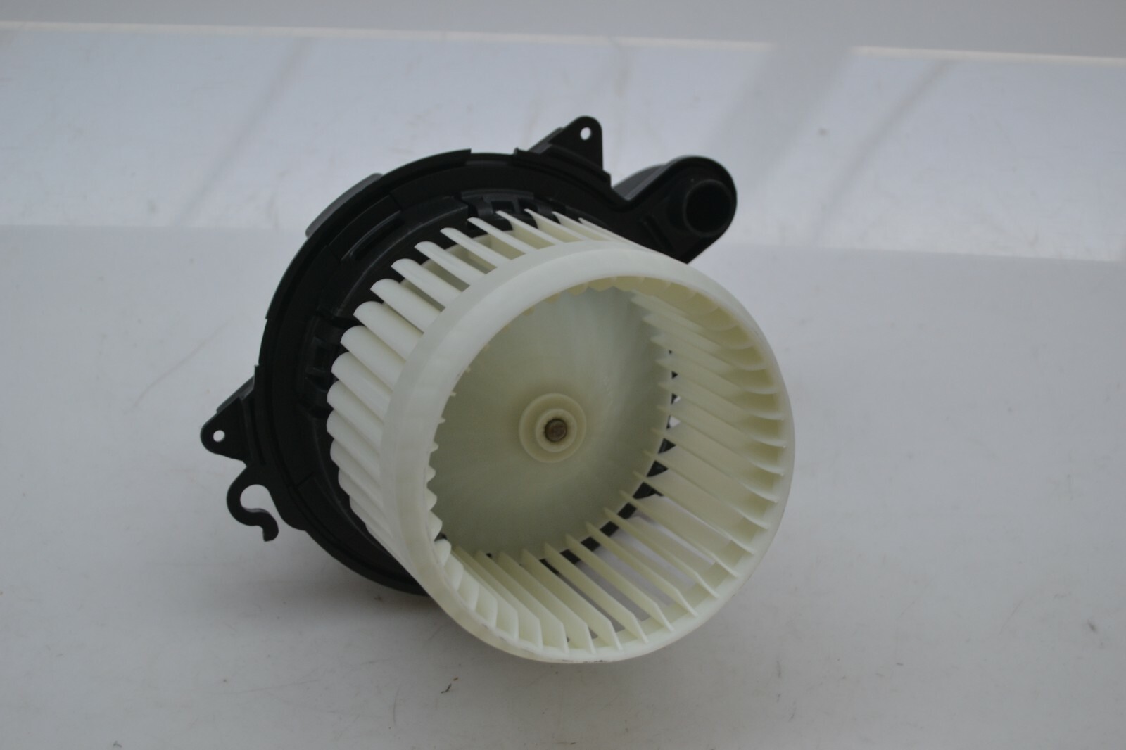 272103931R Original Renault Dacia Heiz Motor DU60 Lüftermotor ...