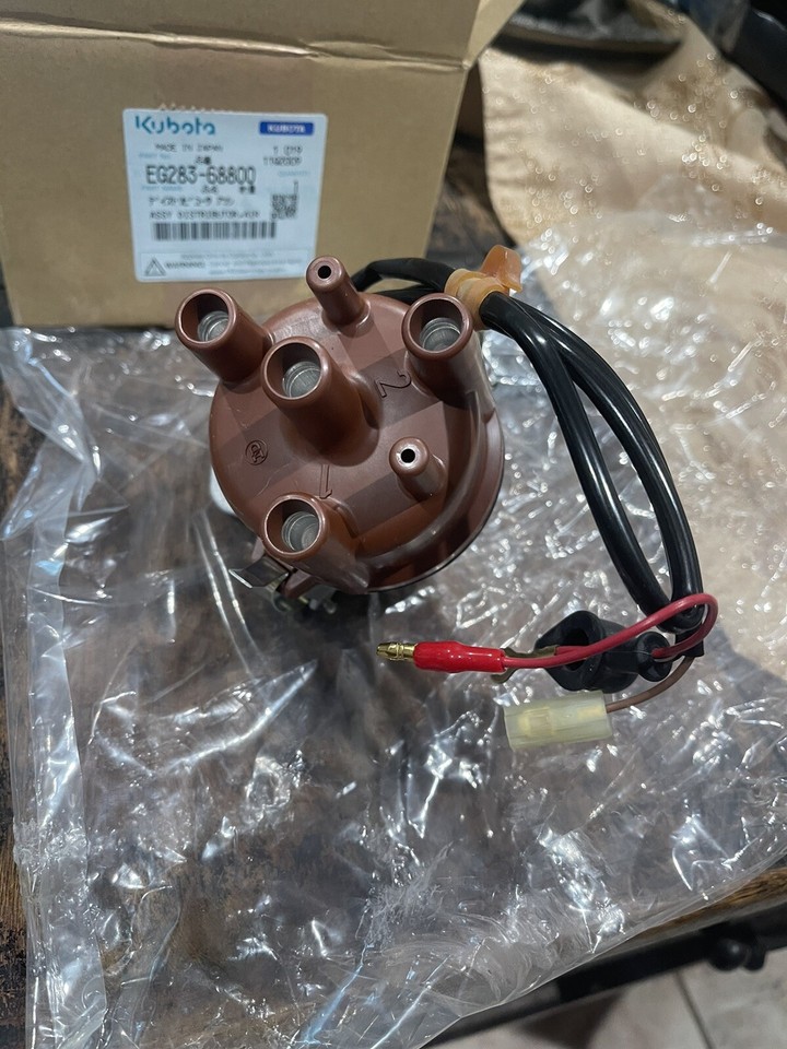 New Genuine Kubota Engine Distributor Assembly EG283-68800 Denso EG283 ...