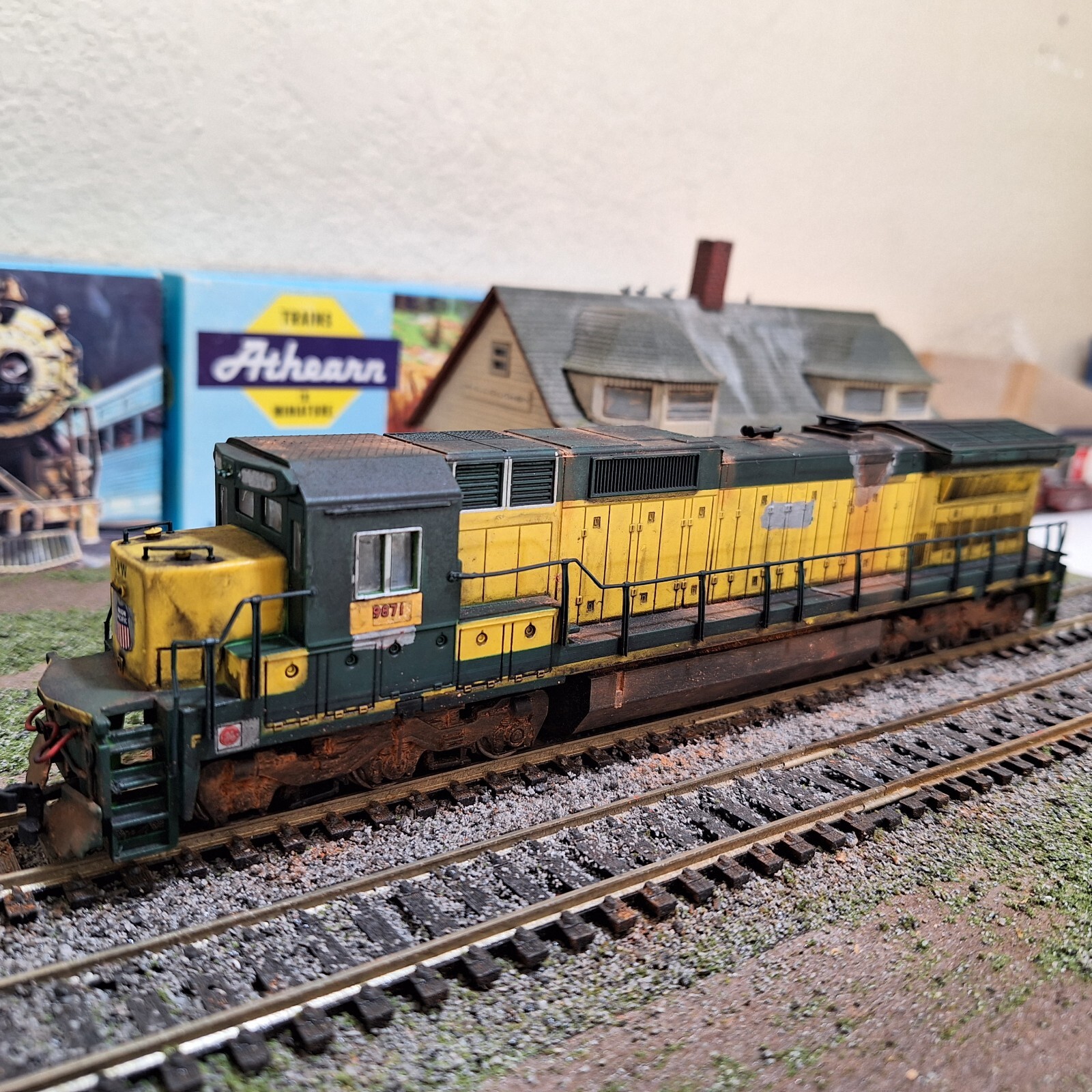 Bachmann Union Pacific Ex CNW Dash 8-40c weathered locomotive train ...