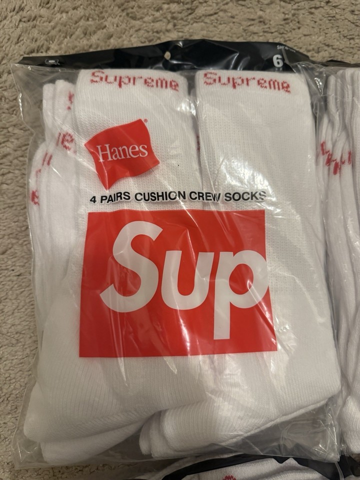 Supreme X Hanes Crew Socks - White, Pack of 4, Size 6-12 (ships ASAP ...