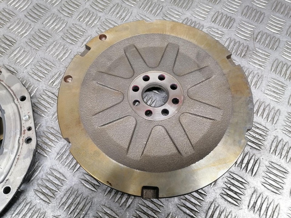 TOYOTA C-HR FLYWHEEL 1345137070 1.8 HYBRID AUTOMATIC MK1 2016 - 2023 | eBay